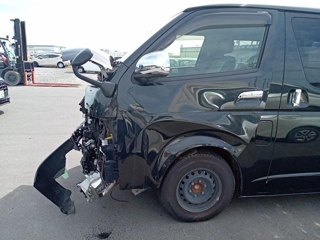 TOYOTA | HIACE VAN | No.1135656 | Damaged