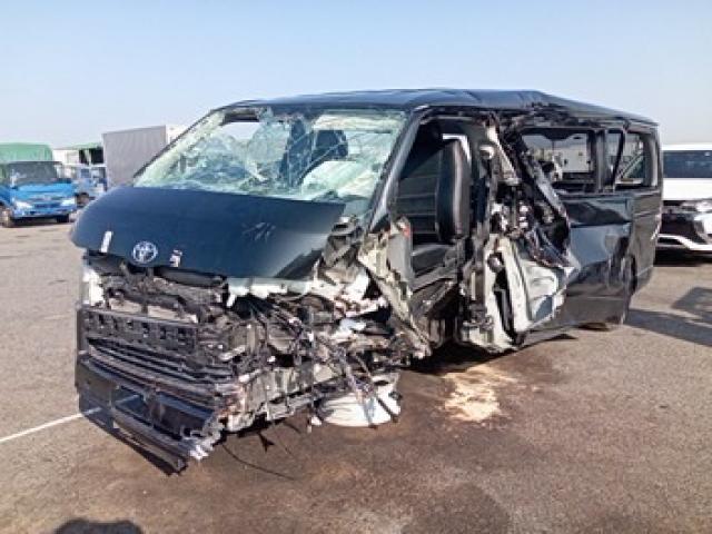 TOYOTA | HIACE VAN | No.1157439 | Damaged