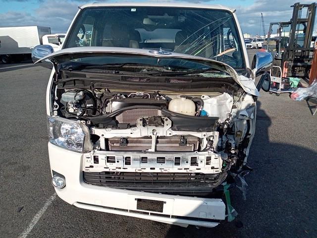 TOYOTA | HIACE VAN | No.1170926 | Damaged
