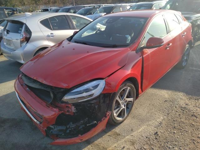 VOLVO | V40 | No.1179030 | Damaged