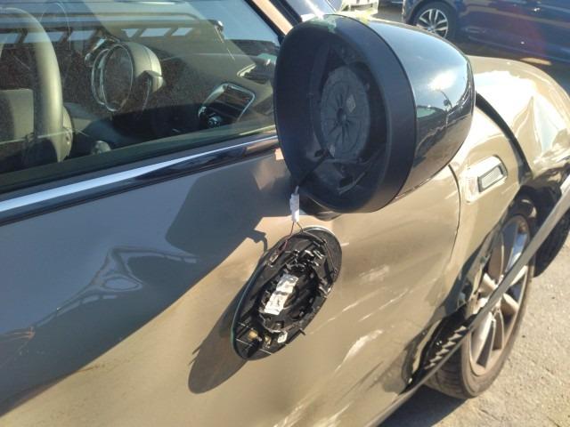 BMW | MINI | No.1233567 | Suspension,Damaged
