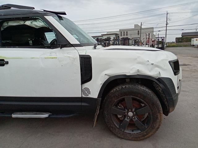 LAND ROVER | DEFENDER | No.1241944 | Damaged