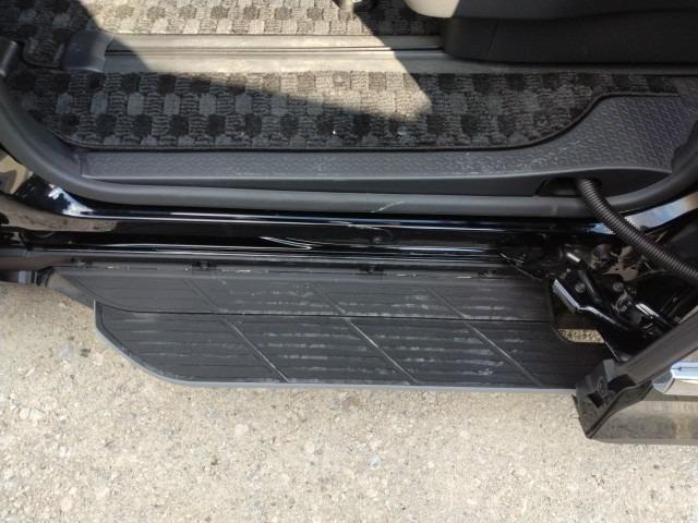 TOYOTA | VOXY | No.1261052 | Damaged