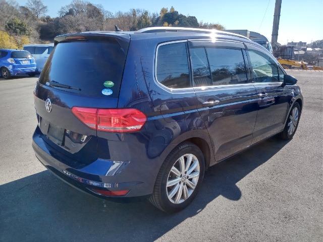 VOLKSWAGEN | GOLF TOURAN | No.1265271 | Damaged