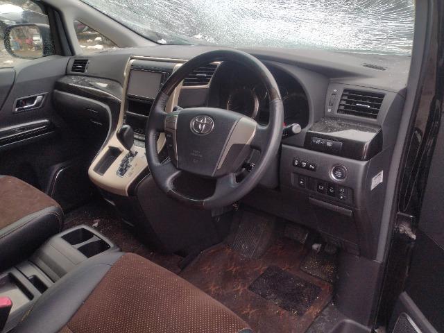 TOYOTA | ALPHARD | No.1275038 | Damaged