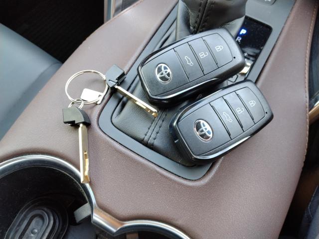 TOYOTA | HARRIER | No.1306996 | Damaged