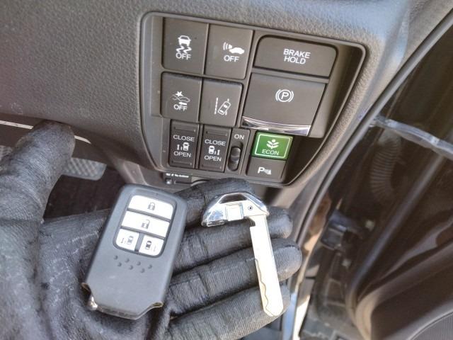 HONDA | ODYSSEY HYBRID | No.1351330 | Damaged