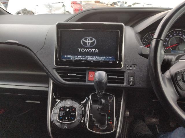 TOYOTA | VOXY | No.1351719 | Damaged